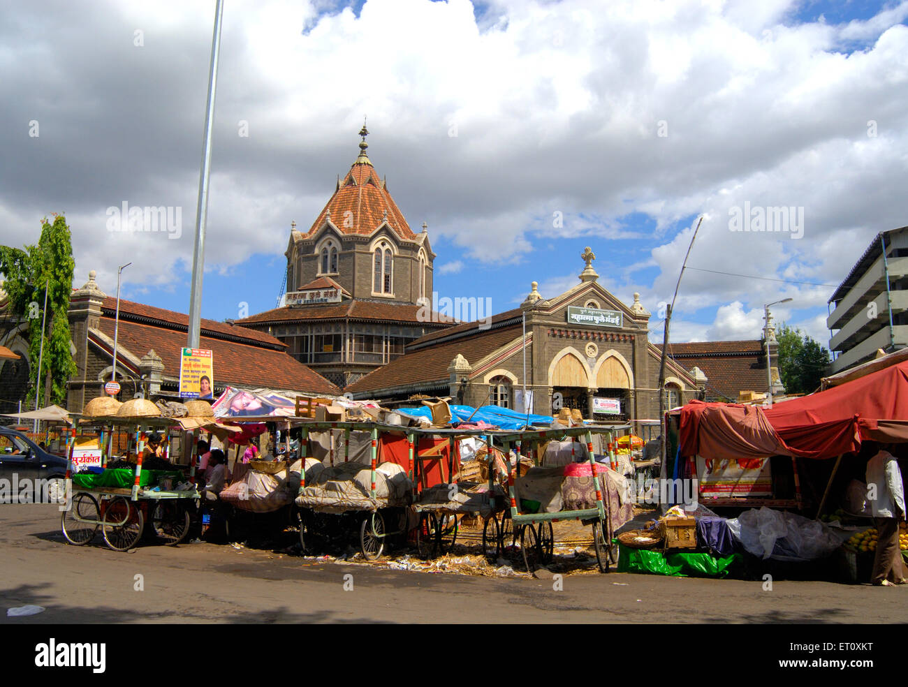 Mahatma Jyotiba Phule Market; Pune; Maharashtra; Indien Stockfotografie ...