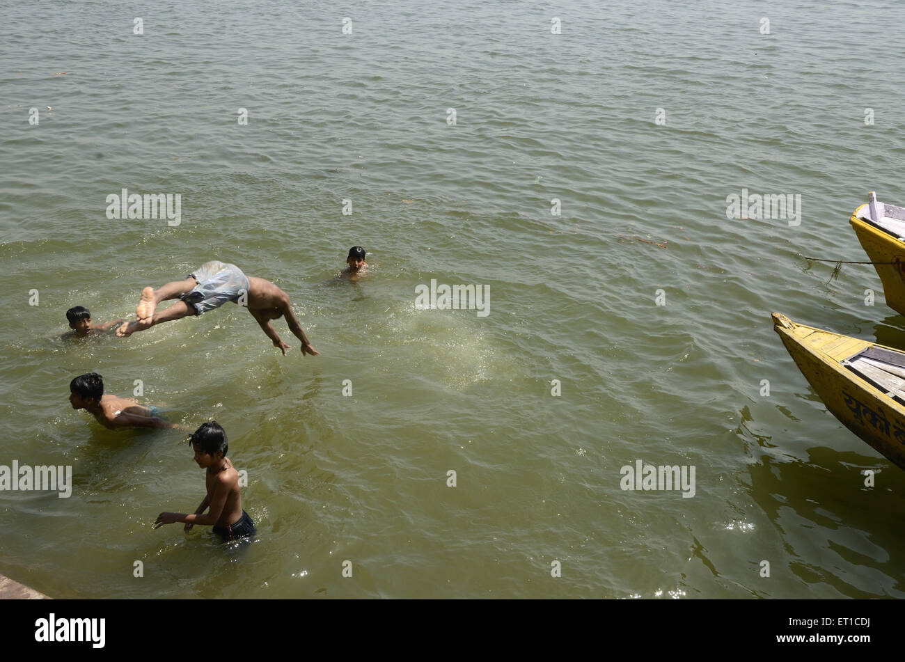 On bathing ghat -Fotos und -Bildmaterial in hoher Auflösung – Alamy