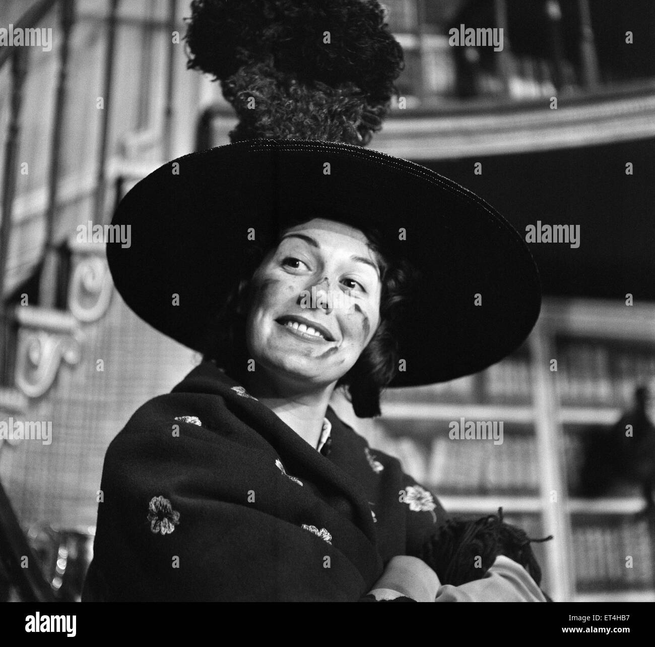 Anne Rogers als Eliza Doolittle in "My Fair Lady". Anne Rogers wurde in ...