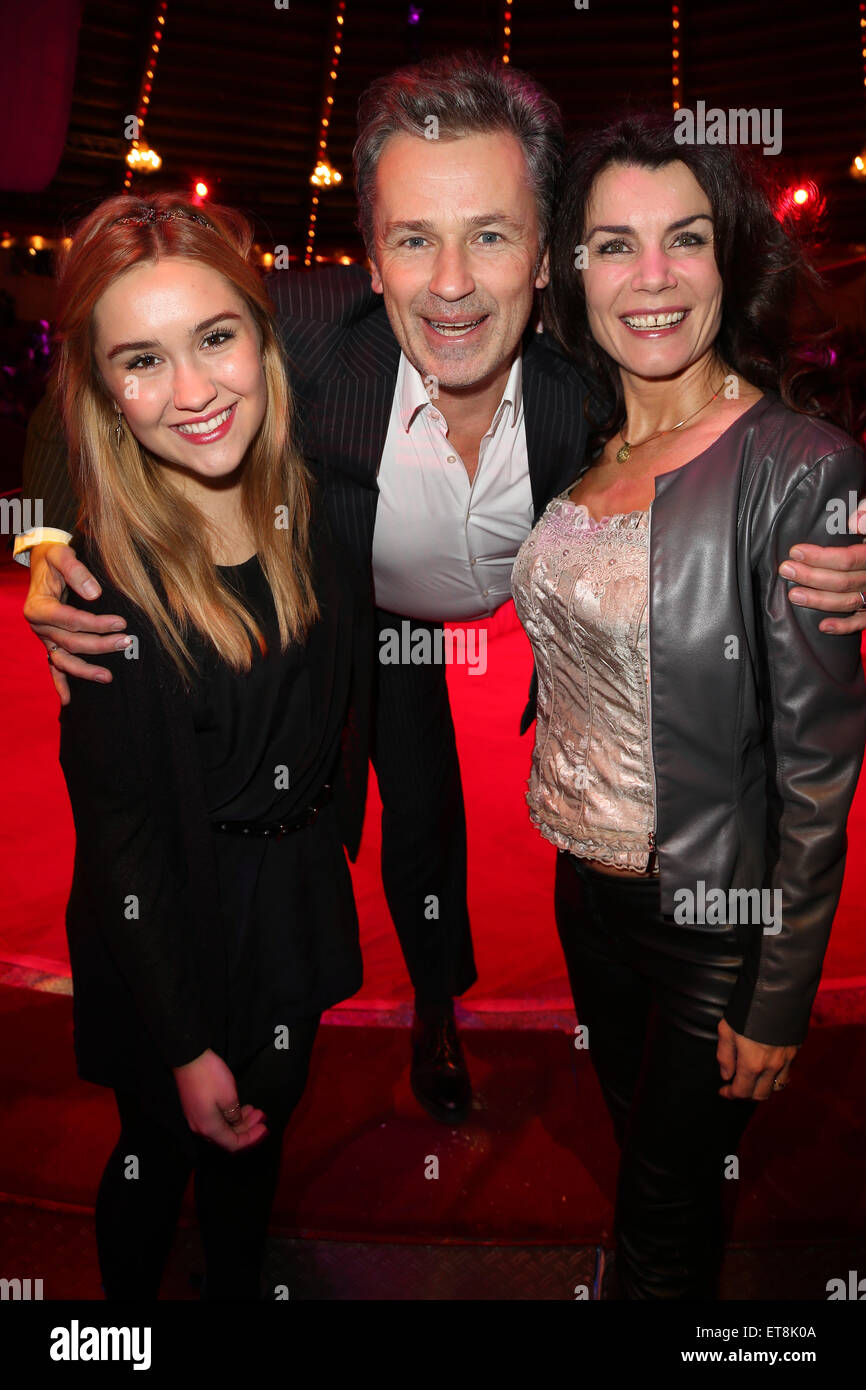 Nicola tiggeler und timothy peach -Fotos und -Bildmaterial in hoher ...