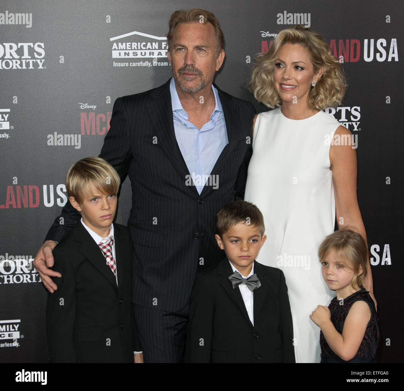 Prominente besuchen die Welt Premiere von Disneys "McFarland, USA" am ...