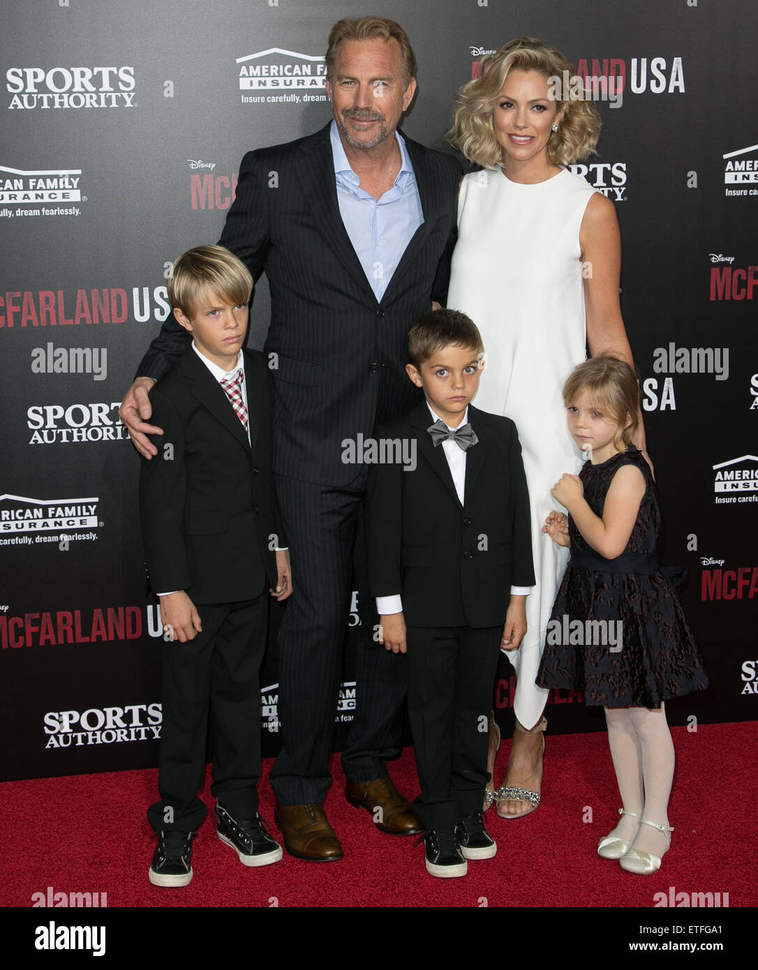 Prominente besuchen die Welt Premiere von Disneys "McFarland, USA" am ...