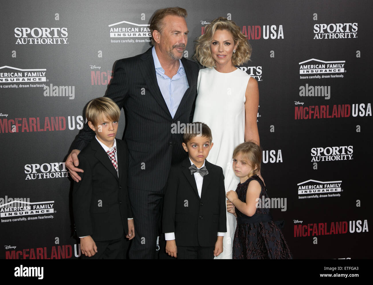 Prominente besuchen die Welt Premiere von Disneys "McFarland, USA" am ...