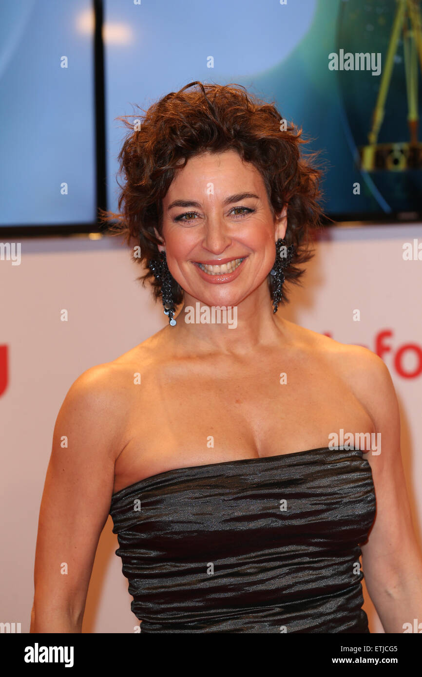 Goldene Kamera Awards 2015 in Messehallen - Arrvials mit: Isabell ...