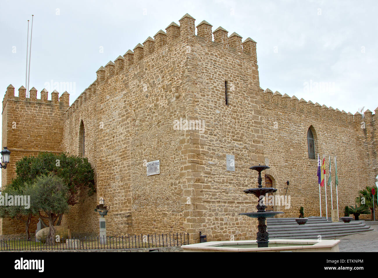 Luna castle rota -Fotos und -Bildmaterial in hoher Auflösung – Alamy