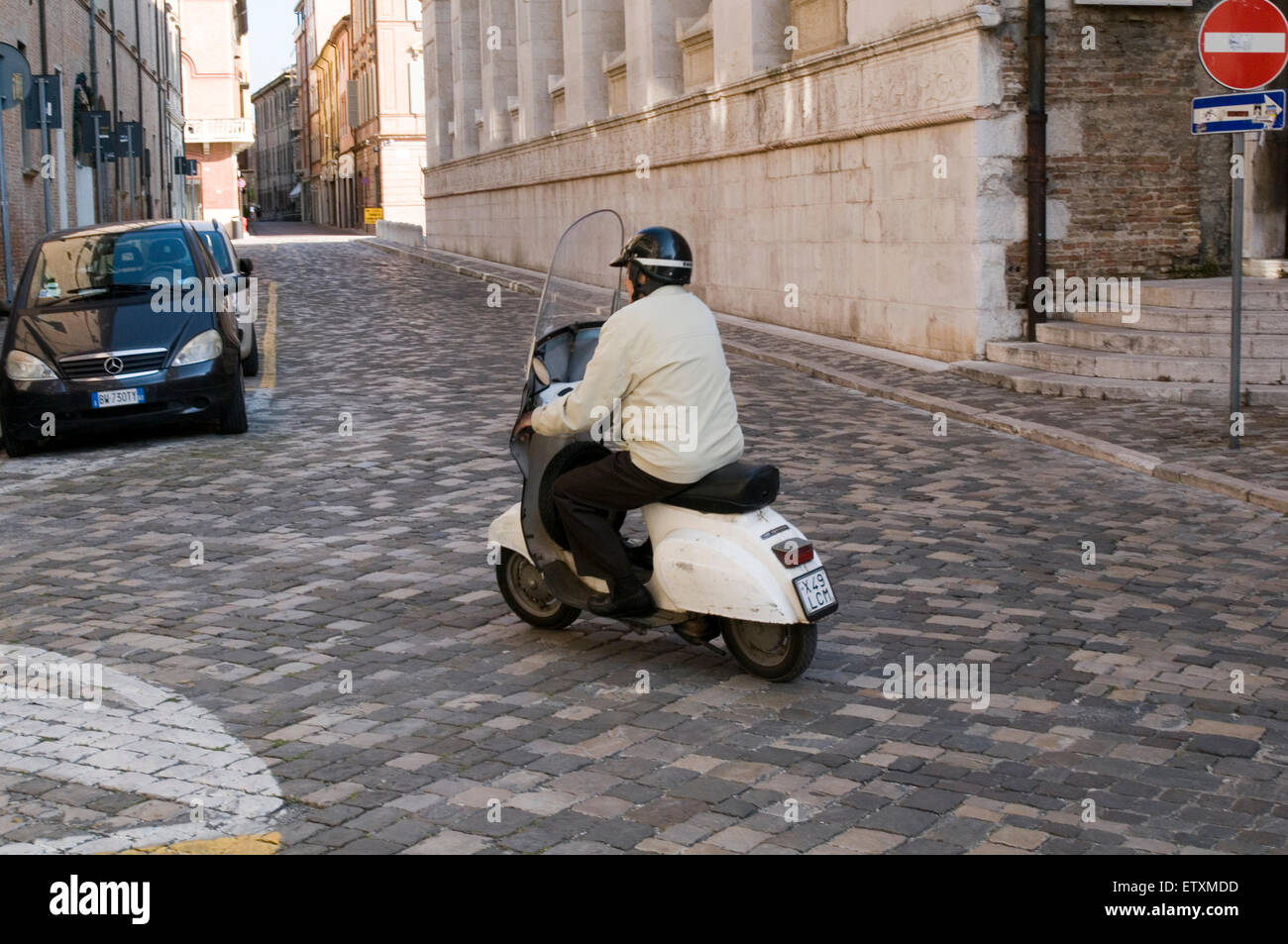 Alter Mann, ein Motorroller moped Roller Mopeds Italien italienische ...