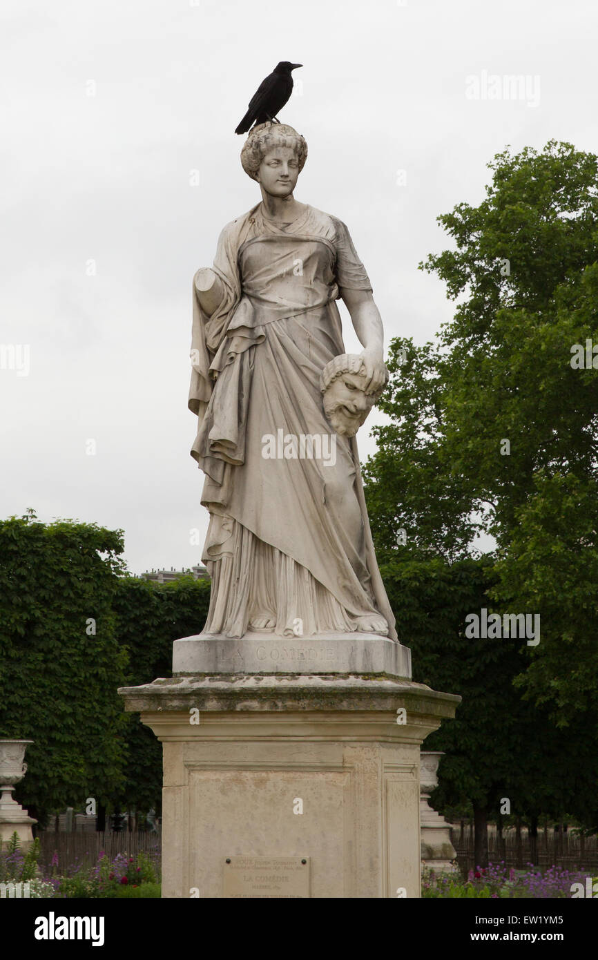 1875 entstand la Comedie-Statue im Jardin des Tuileries in Paris ...