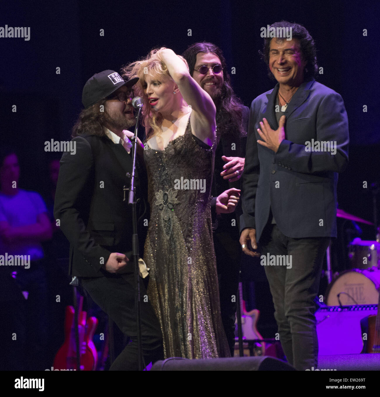 Feier des 60. Jahrestages Ginsbergss "Howl" mit Musik, Worten und funny ...