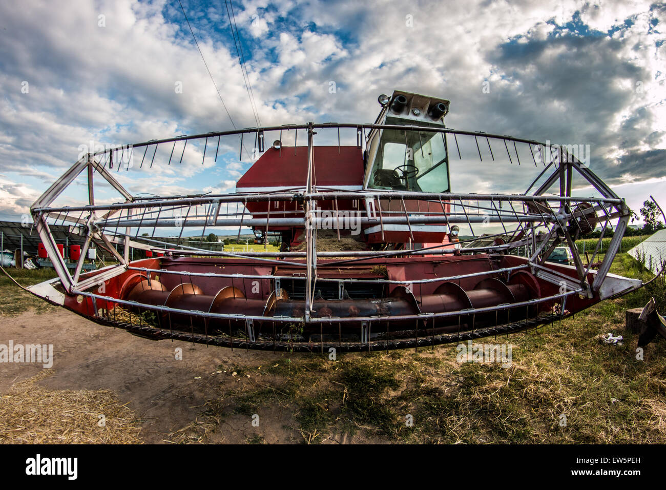 Russischer traktor -Fotos und -Bildmaterial in hoher Auflösung – Alamy