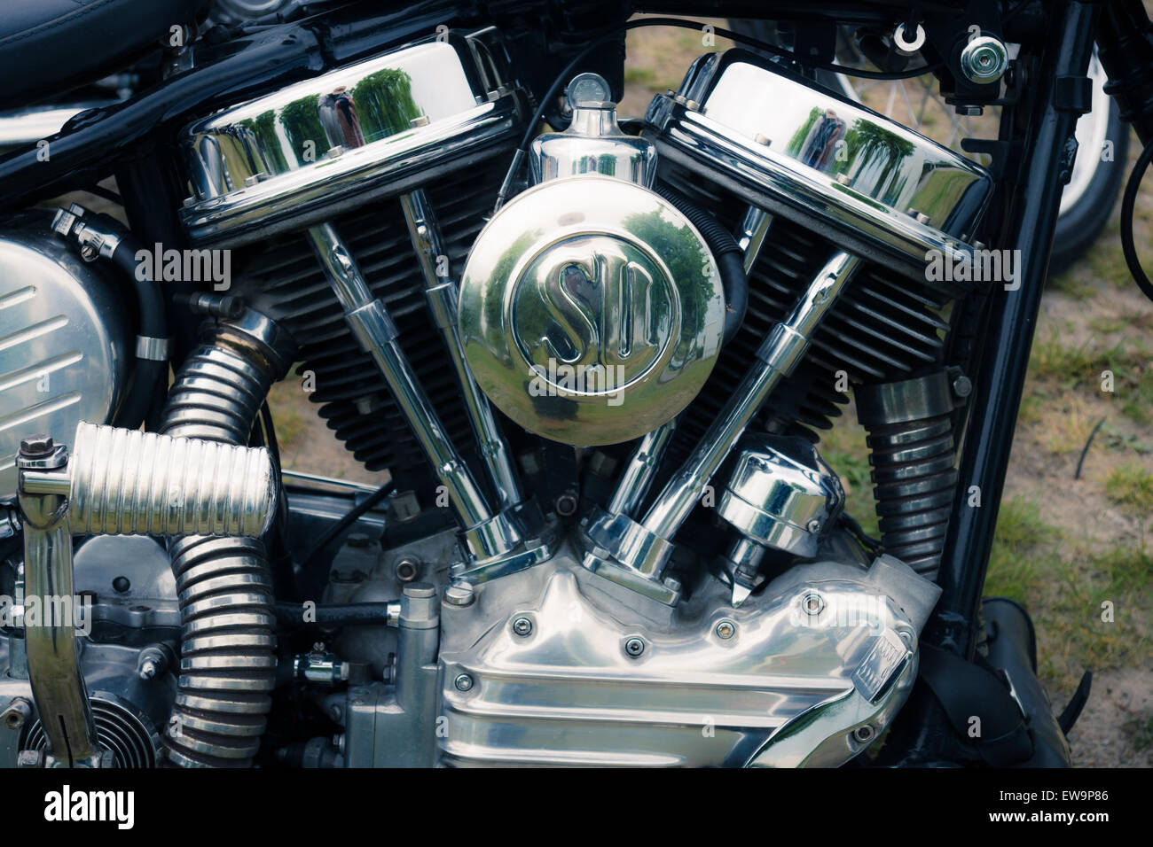 Twin cam motor -Fotos und -Bildmaterial in hoher Auflösung – Alamy