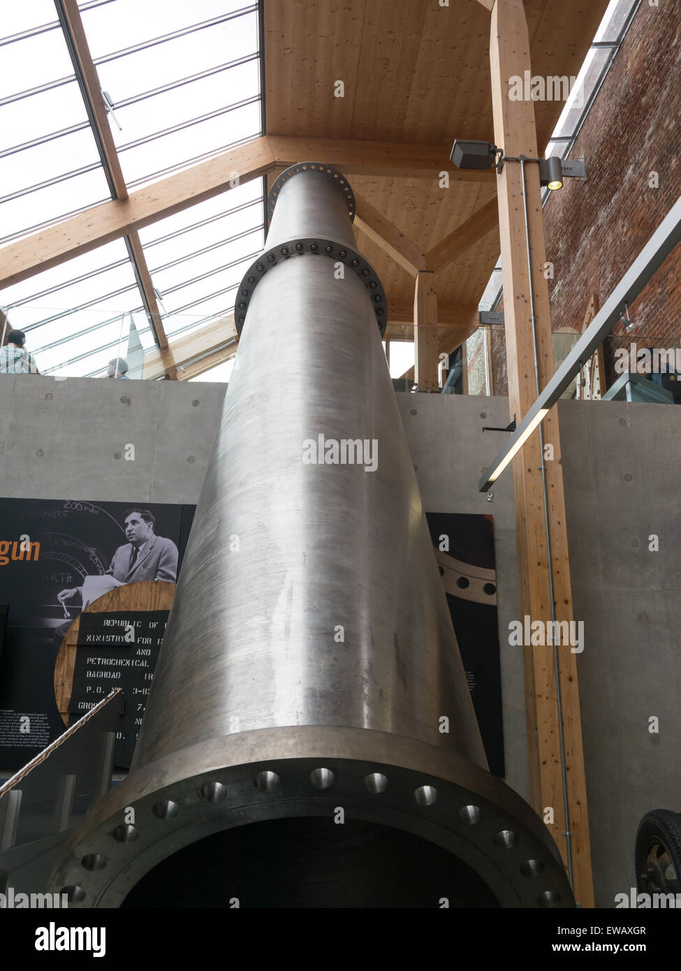 Project babylon supergun -Fotos und -Bildmaterial in hoher Auflösung ...