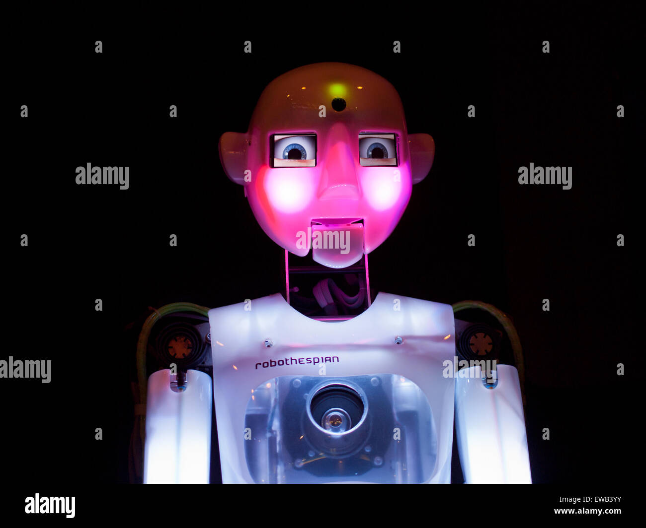 Humanoider roboter -Fotos und -Bildmaterial in hoher Auflösung – Alamy