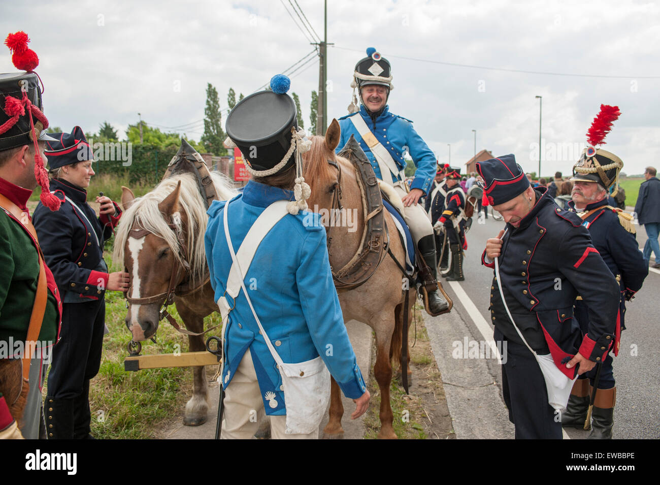 Spektakuläre Reenactment der Schlacht von Waterloo in Belgien um ...