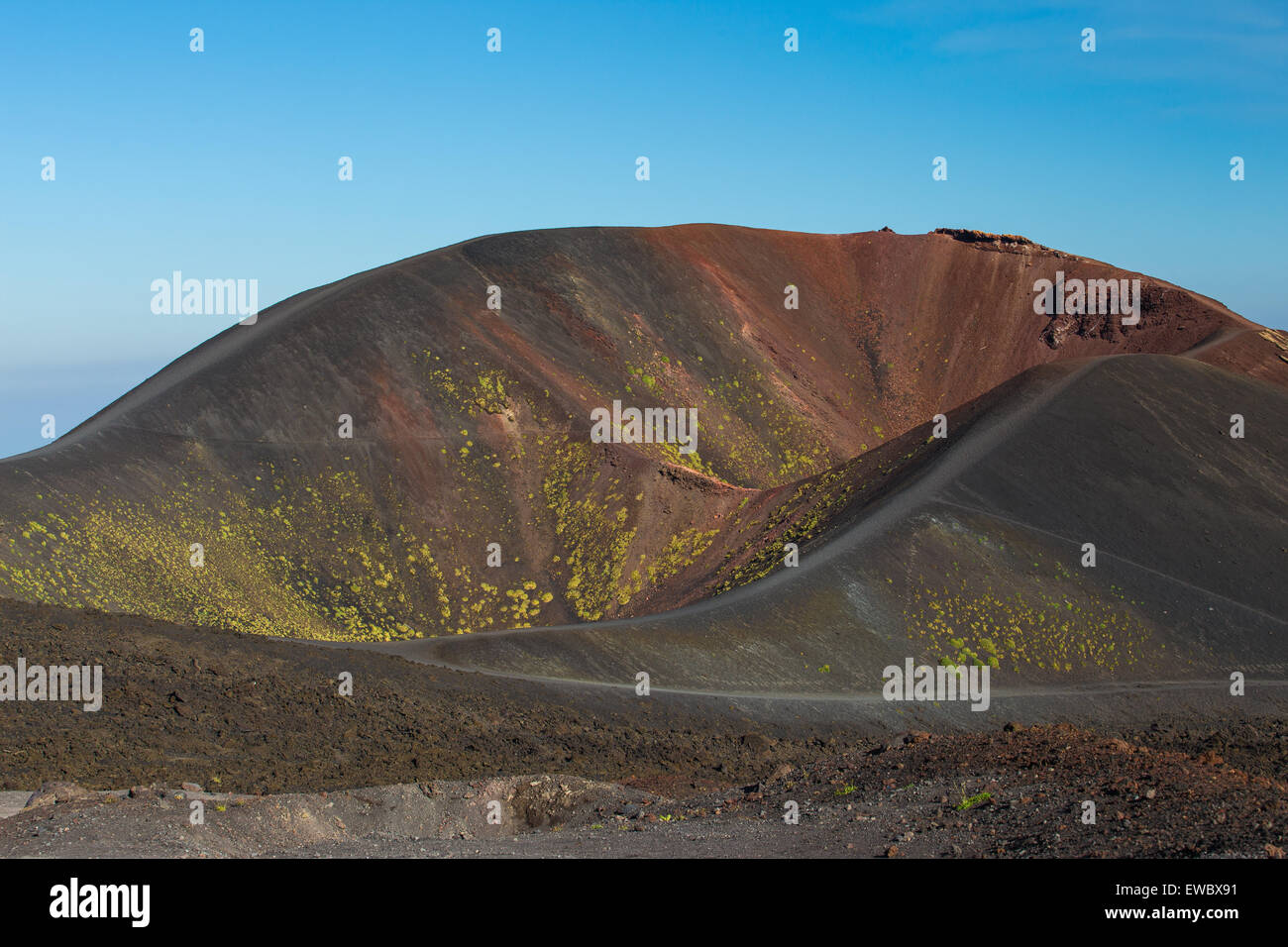 Italien sizilien ätna vulkan krater -Fotos und -Bildmaterial in hoher ...