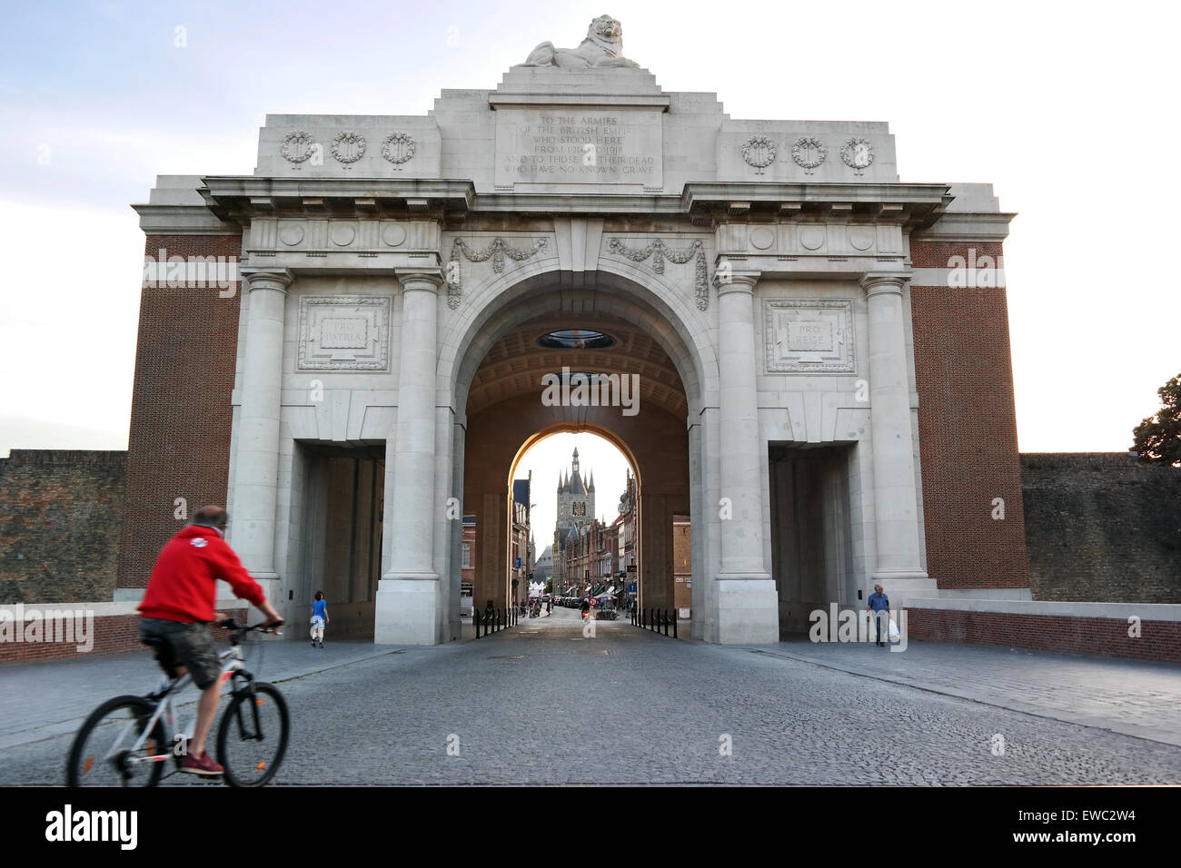 Menin Gate ein Weltkrieg-Denkmal in Ypern, Belgien Stockfotografie - Alamy
