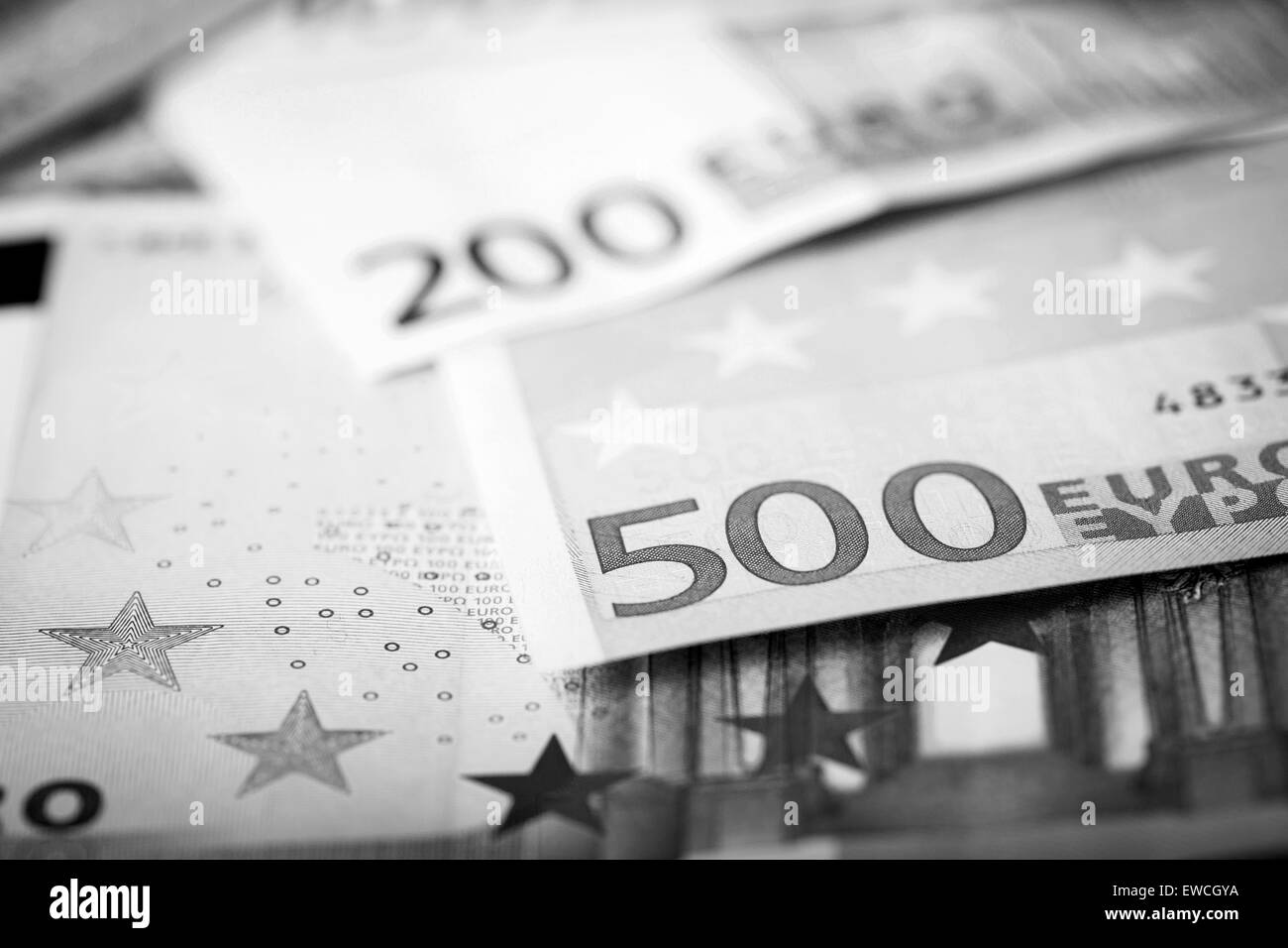 Five euro banknote Schwarzweiß-Stockfotos und -bilder - Alamy