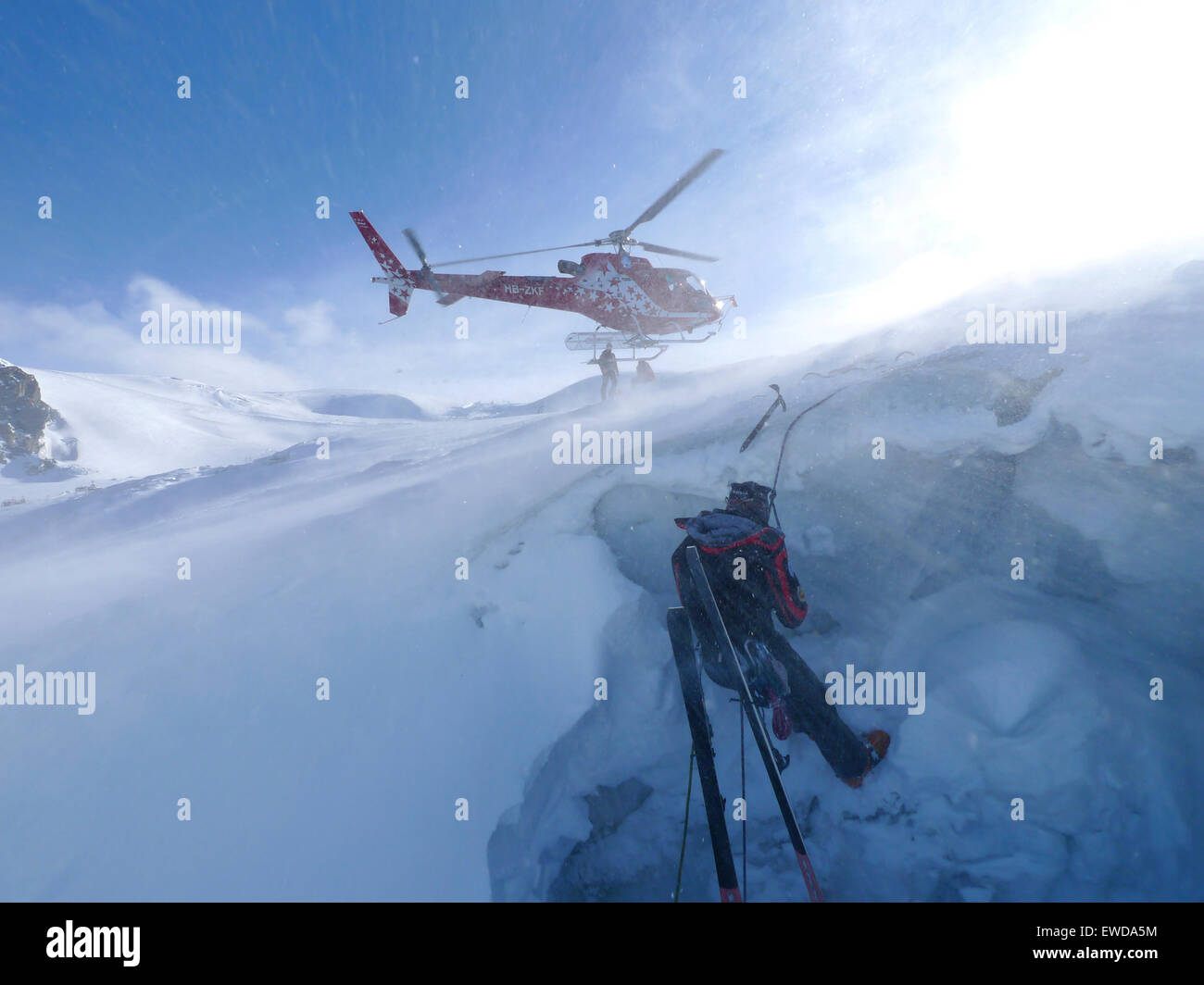 Rettungstechniker eins -Fotos und -Bildmaterial in hoher Auflösung – Alamy