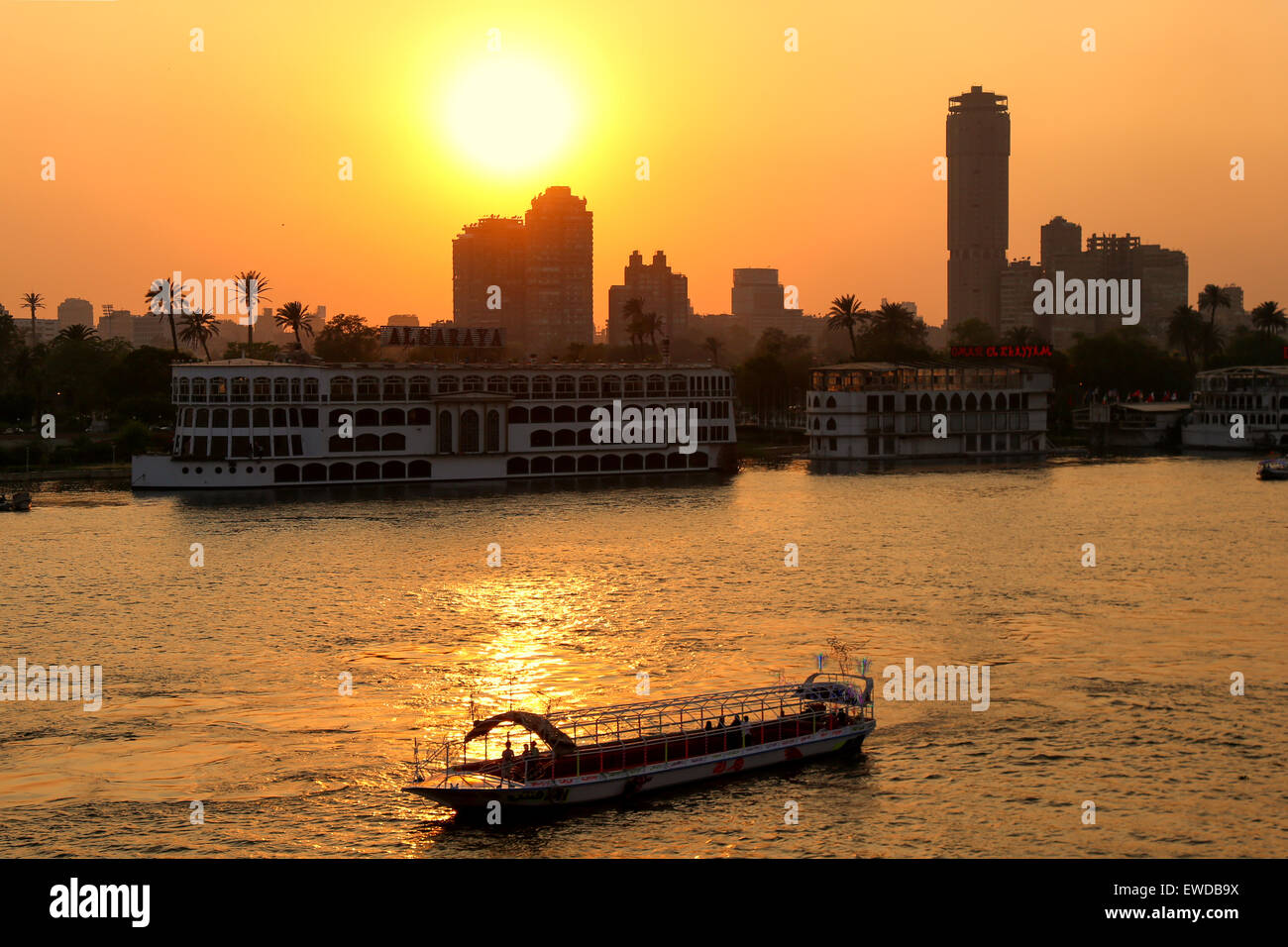 Der fluss nil kairo Stockfotos und -bilder Kaufen - Alamy