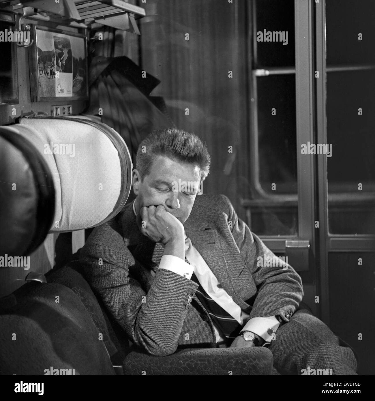 Episode "Des Rätsels Lösung" aus der Krimiserie "Interkontinentale ...