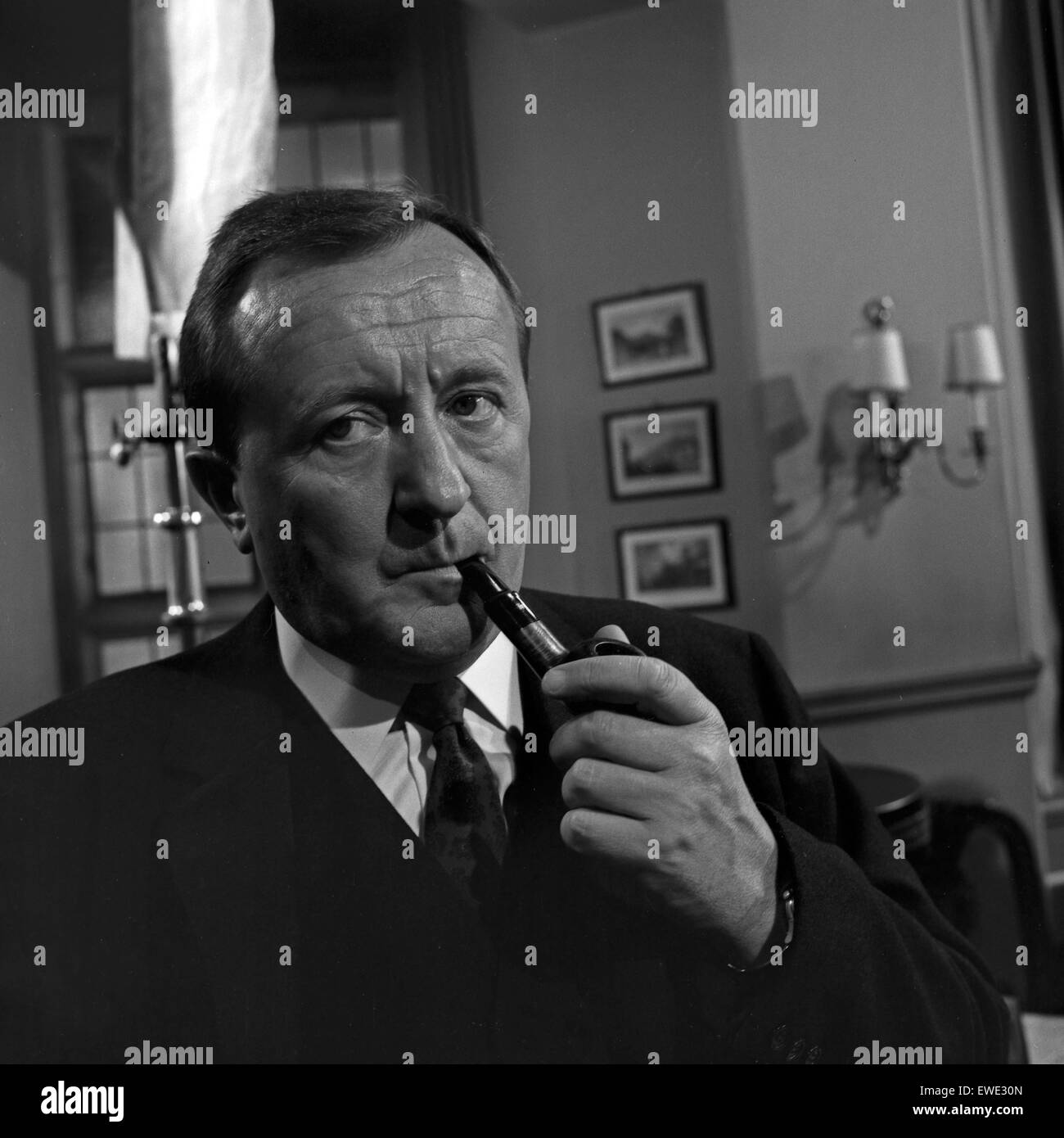 Sterben die Gentlemen bitten Zur Kasse, Fernsehminiserie, Deutschland 1966, Regie: John Olden ...