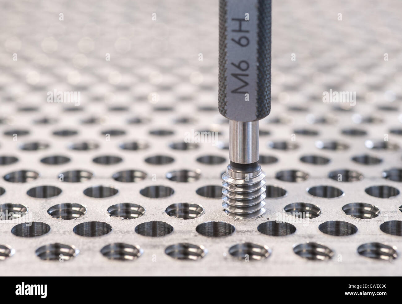 M6 gewinde -Fotos und -Bildmaterial in hoher Auflösung – Alamy