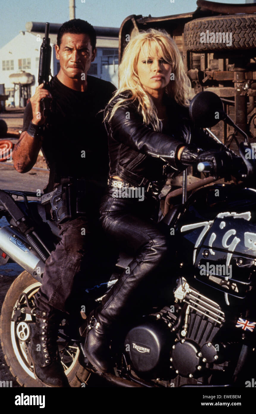 Barb wire pamela anderson -Fotos und -Bildmaterial in hoher Auflösung ...