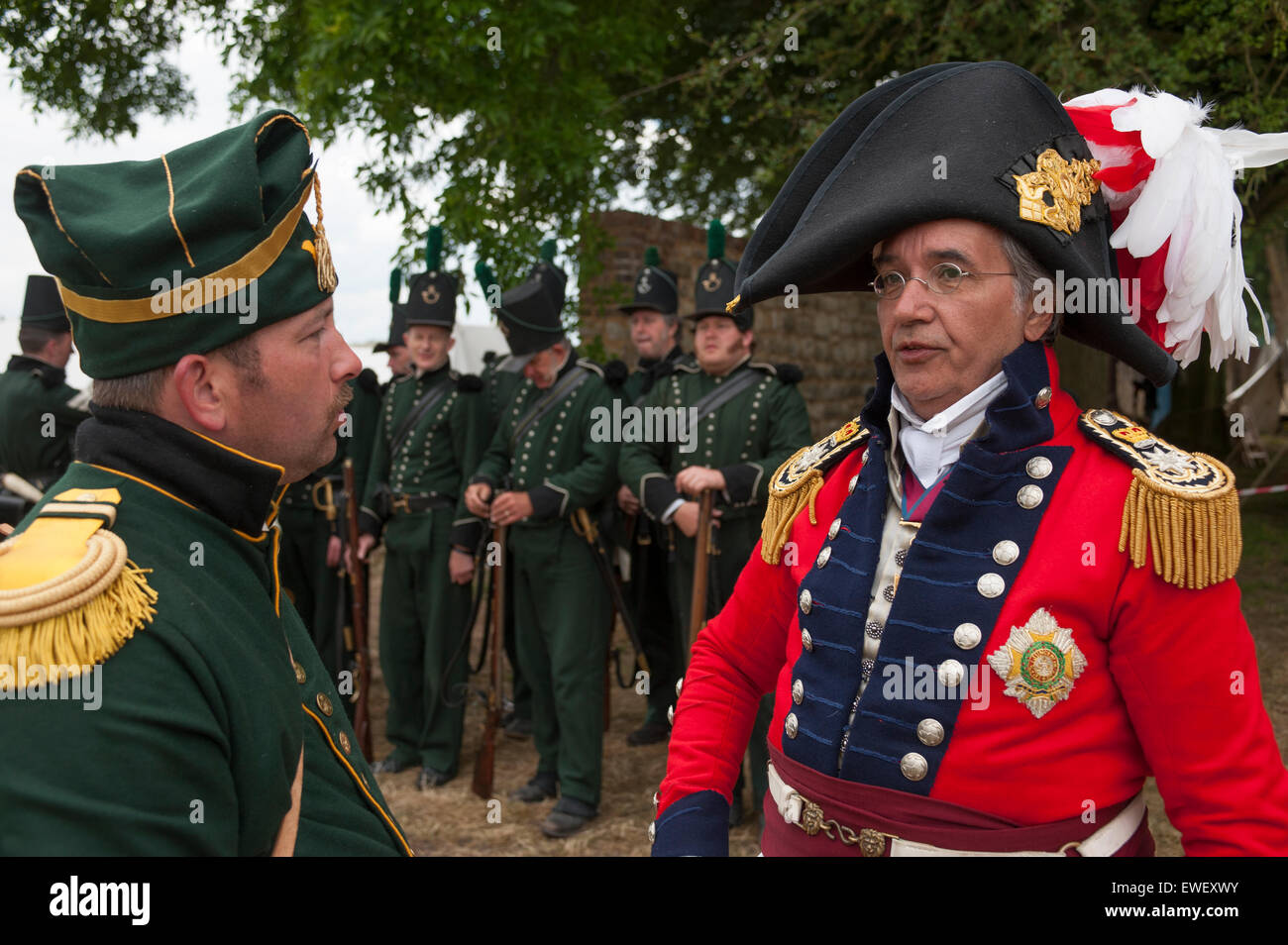 Nachstellung der Schlacht von Waterloo auf dem ursprünglichen ...