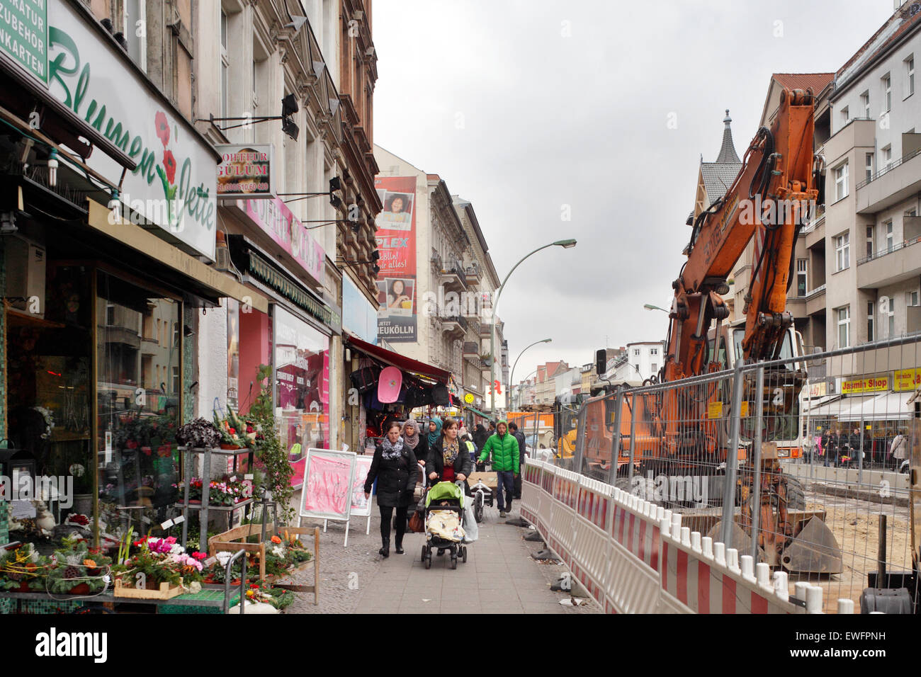 Karl marx straße neukölln -Fotos und -Bildmaterial in hoher Auflösung ...