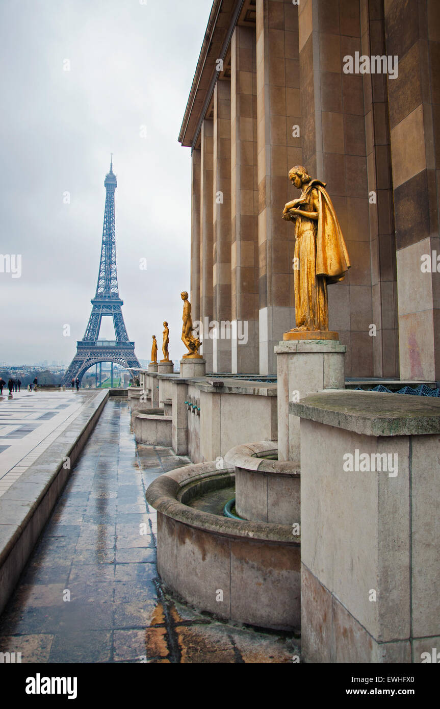 Paris overcast -Fotos und -Bildmaterial in hoher Auflösung – Alamy