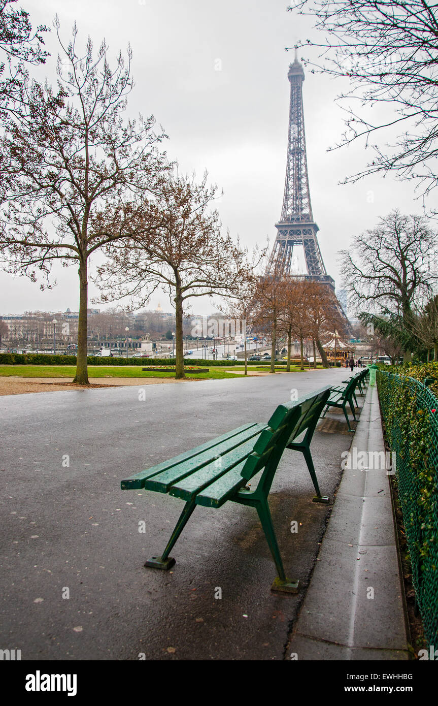 Paris overcast -Fotos und -Bildmaterial in hoher Auflösung – Alamy