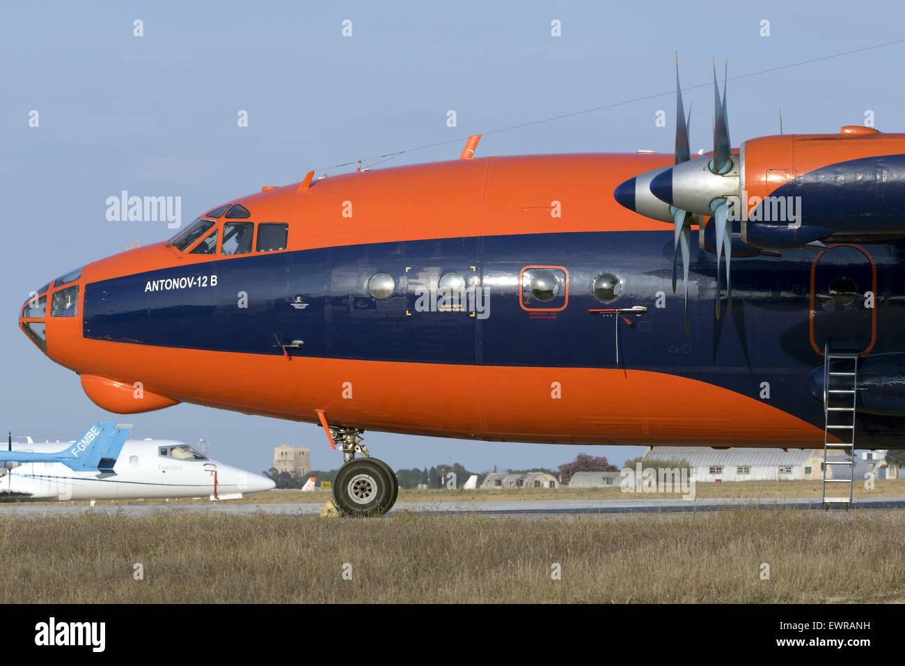 Cockpit antonov -Fotos und -Bildmaterial in hoher Auflösung – Alamy