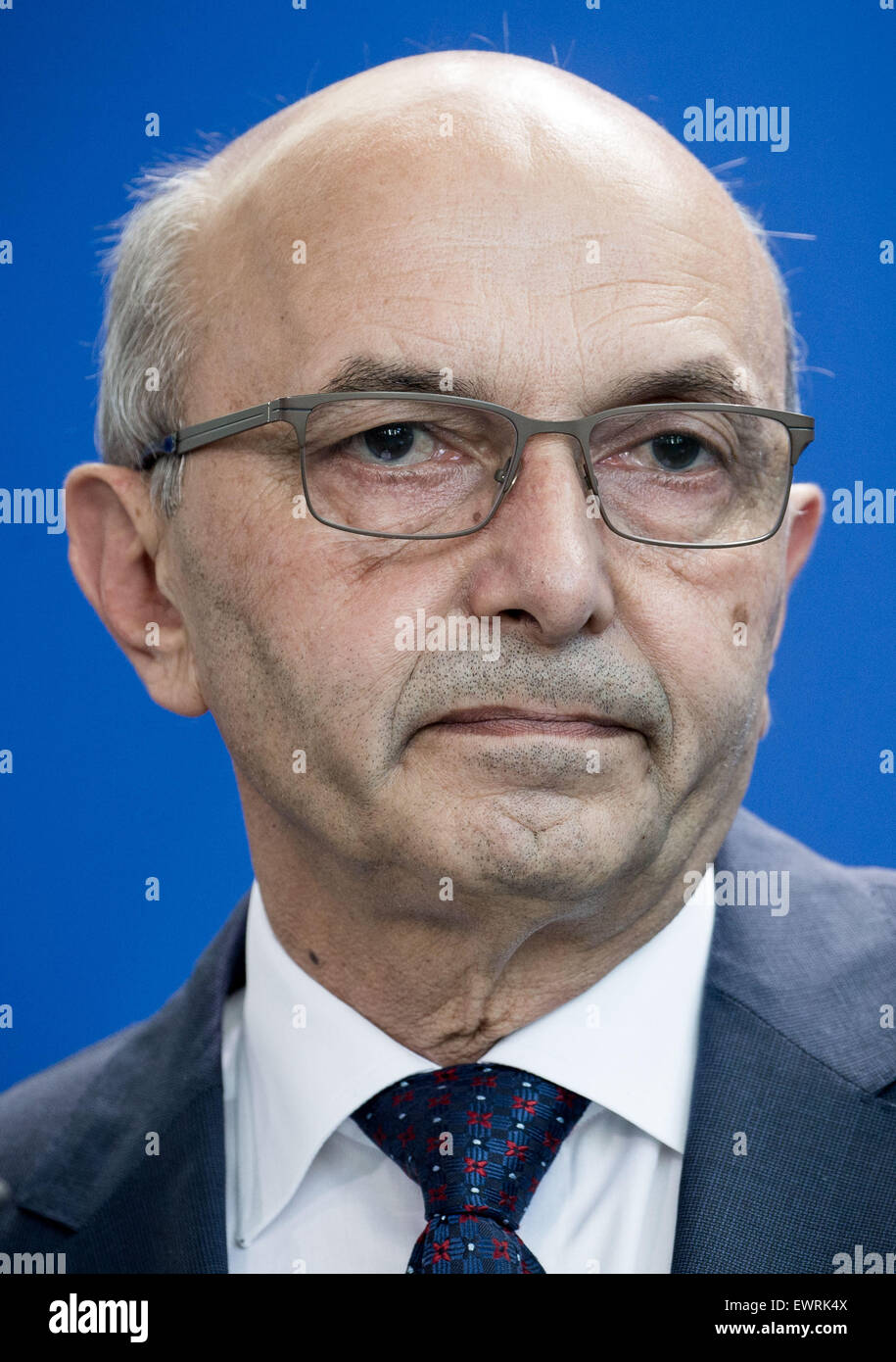 Isa mustafa -Fotos und -Bildmaterial in hoher Auflösung – Alamy