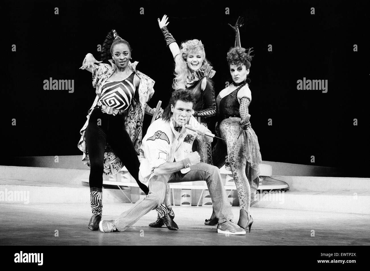 Richard hope actor -Fotos und -Bildmaterial in hoher Auflösung – Alamy