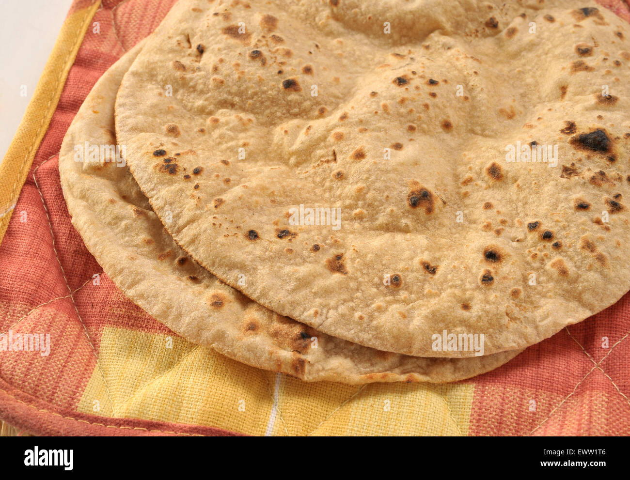 Kashmiri roti -Fotos und -Bildmaterial in hoher Auflösung – Alamy