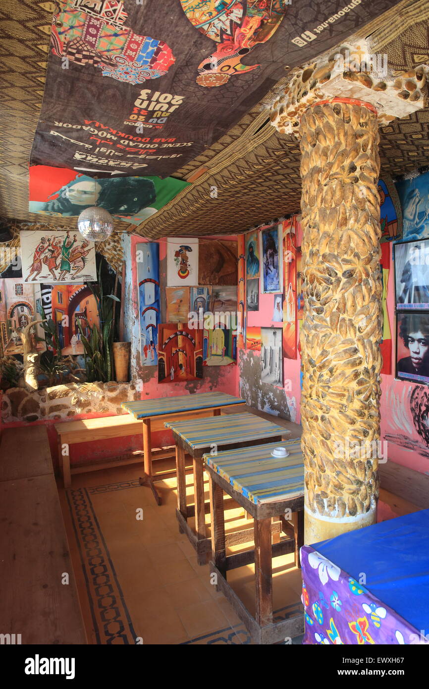 Das Innere des Cafe Restaurant Jimi Hendrix, in den 1960er Jahren ...