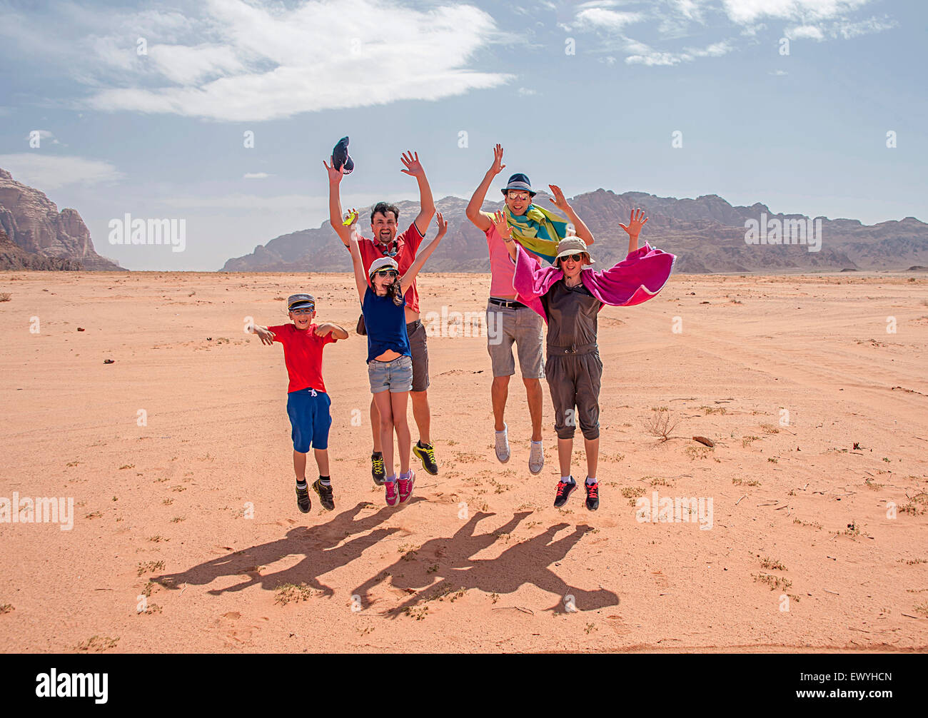 Arme In Der Luft Stockfotos und -bilder Kaufen - Alamy