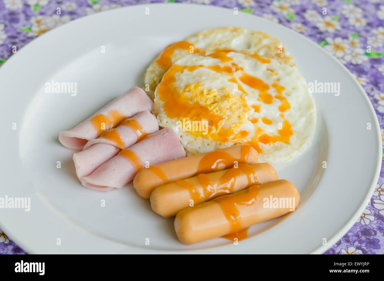 Gebratene wurstnahaufnahme -Fotos und -Bildmaterial in hoher Auflösung ...