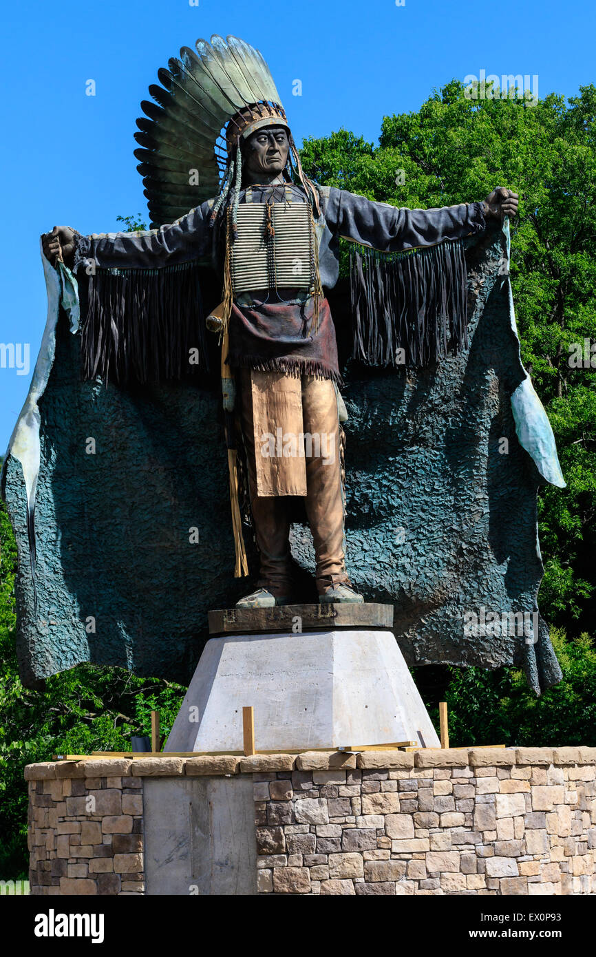 Indianische statue -Fotos und -Bildmaterial in hoher Auflösung – Alamy