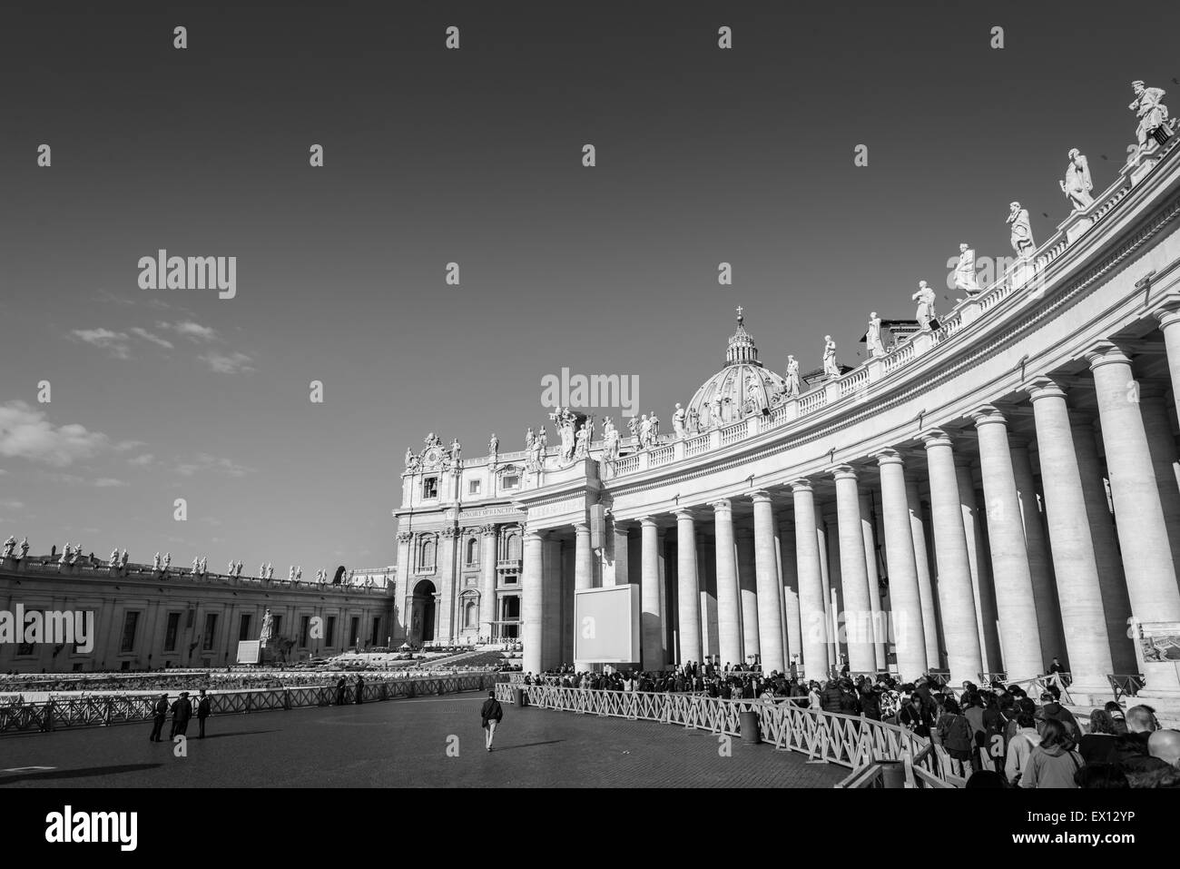 Vatican st peters square Schwarzweiß-Stockfotos und -bilder - Alamy
