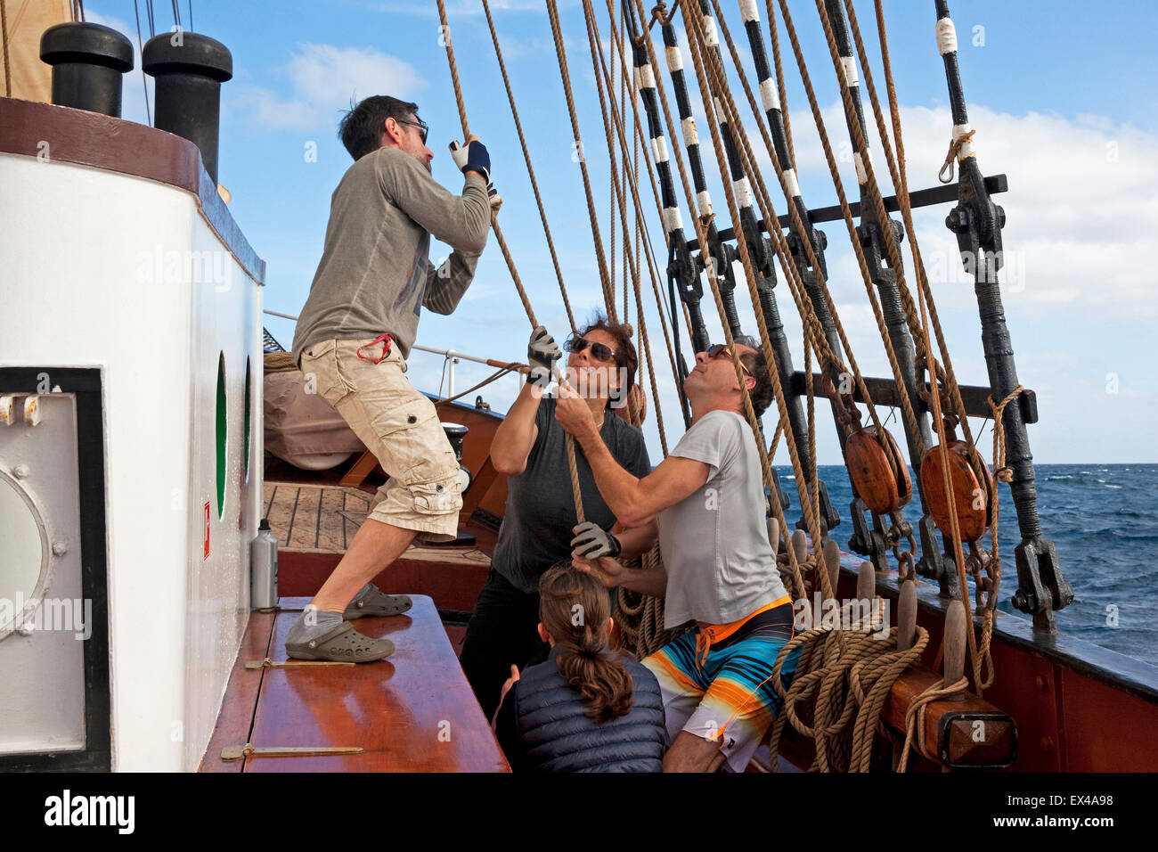 Setting sail -Fotos und -Bildmaterial in hoher Auflösung – Alamy