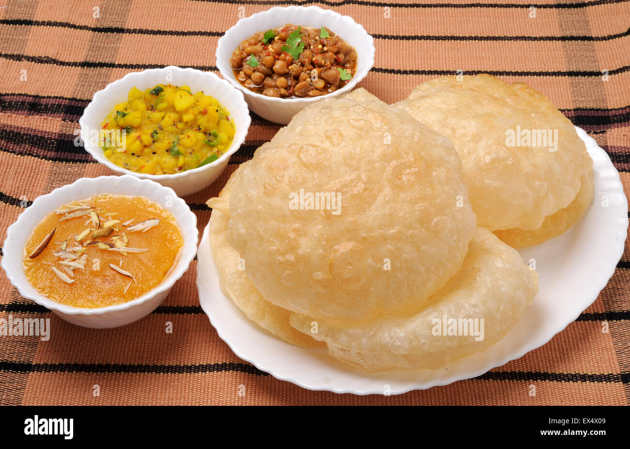 Chole puri -Fotos und -Bildmaterial in hoher Auflösung – Alamy