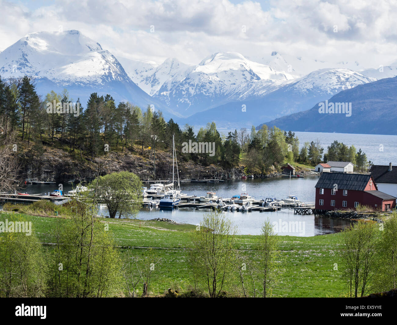Near strandebarm -Fotos und -Bildmaterial in hoher Auflösung – Alamy