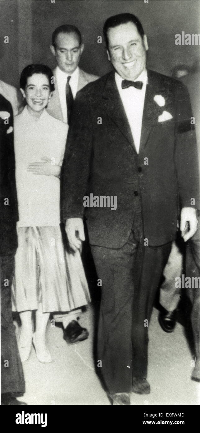 Der ehemalige argentinische Präsident Juan Peron, mit Nelida (Nelly ...