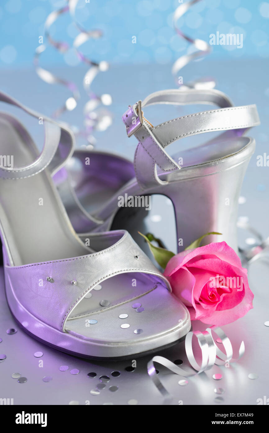 Rosa high heels -Fotos und -Bildmaterial in hoher Auflösung – Alamy