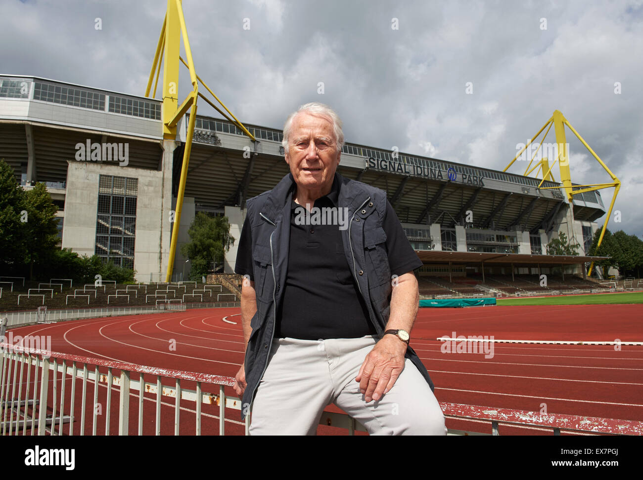 Dortmund, Deutschland. 8. Juli 2015. Torhüter-Legende Hans Tilkowski ...