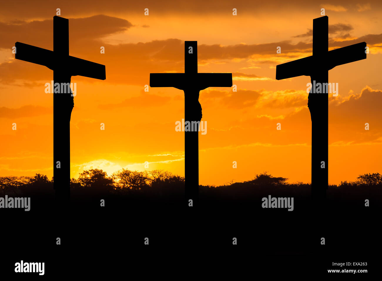 Silhouetten von kreuzen -Fotos und -Bildmaterial in hoher Auflösung – Alamy