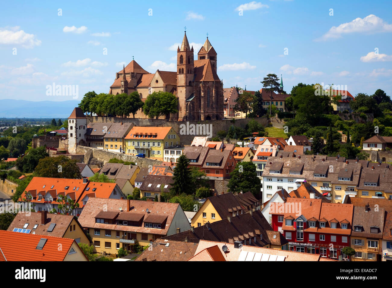 Blick vom Eckhartsberg auf das historische Zentrum mit dem römischen ...
