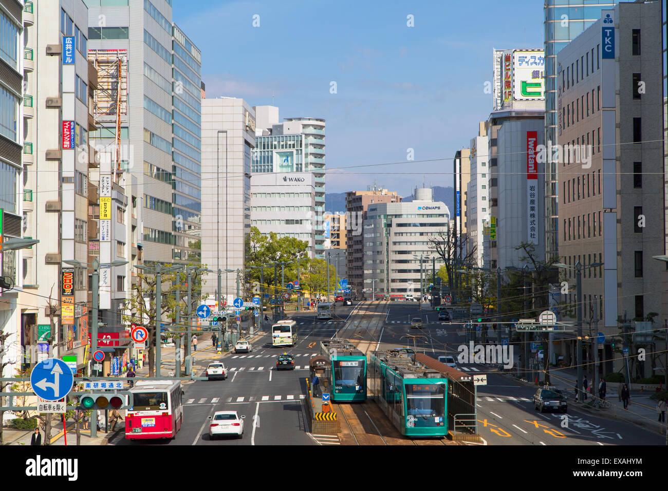 Japanische straßenbahnen -Fotos und -Bildmaterial in hoher Auflösung ...