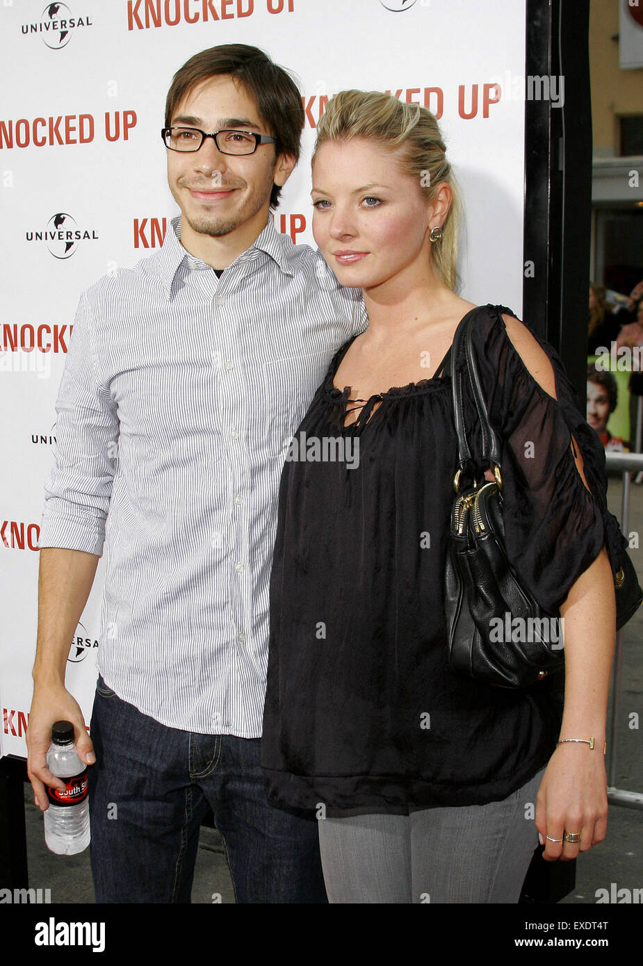 Justin Long und Kaitlin Doubleday besuchen Los Angeles-Premiere von ...