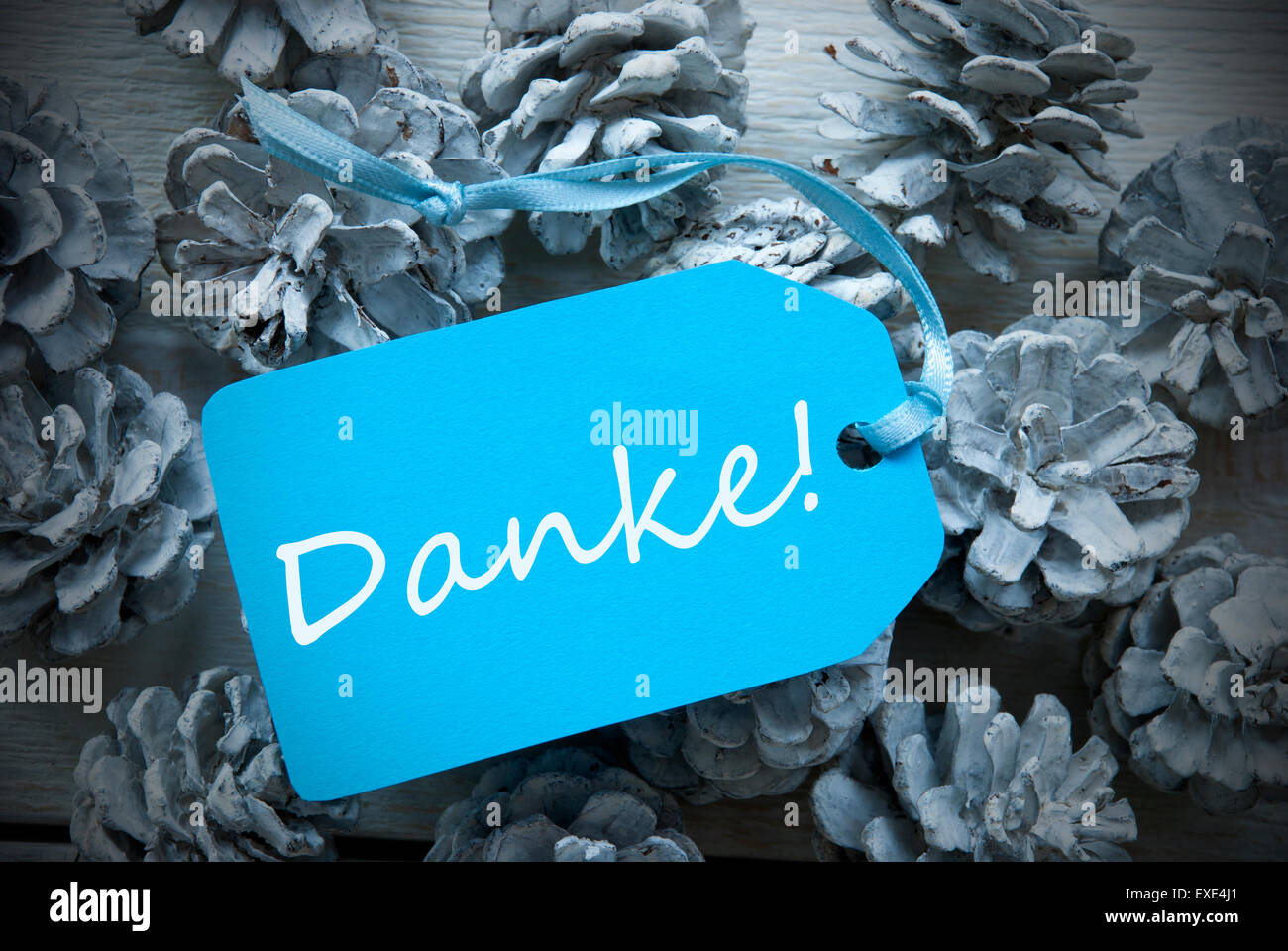 Blue tag german word danke -Fotos und -Bildmaterial in hoher Auflösung ...